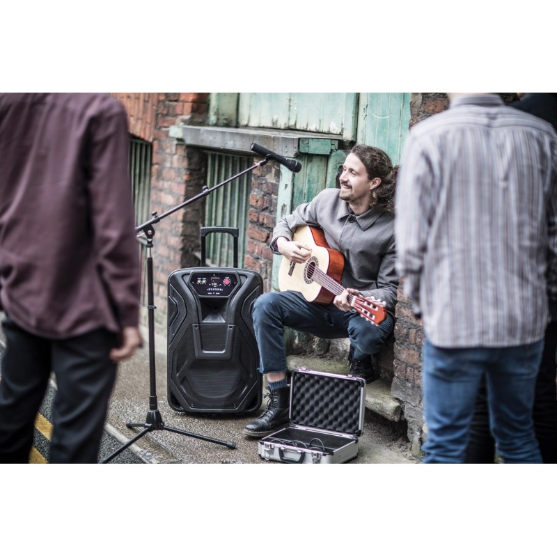 Microphone flight case.