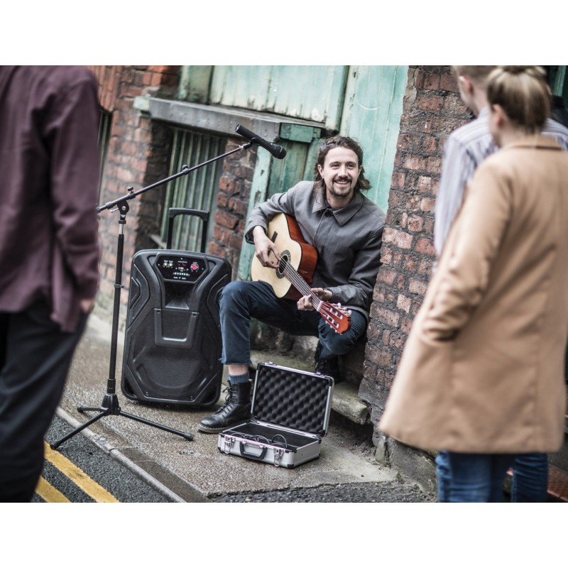 Microphone flight case.