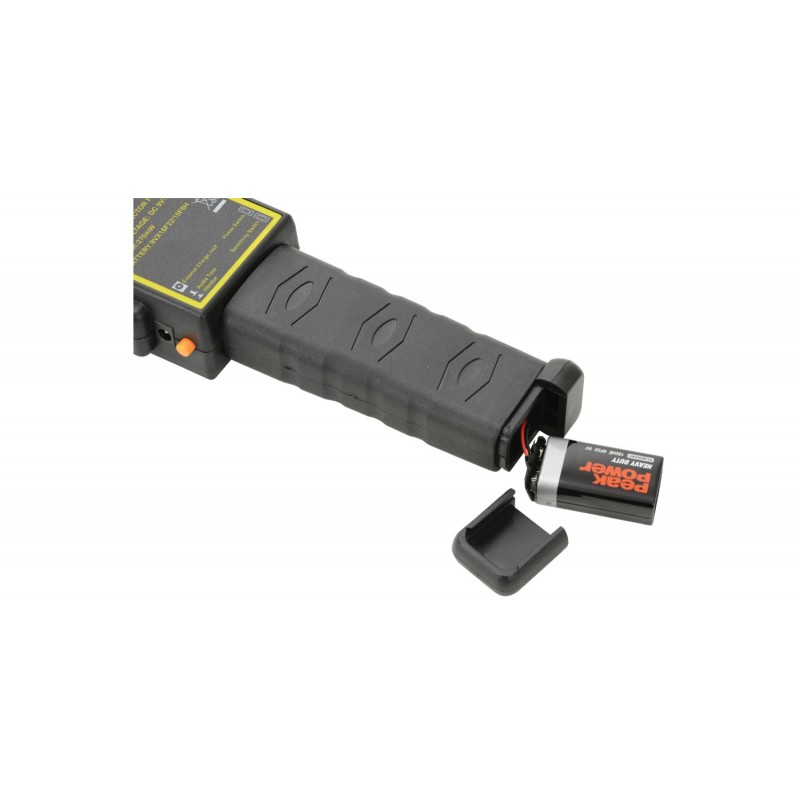 Handheld metal detection security wand