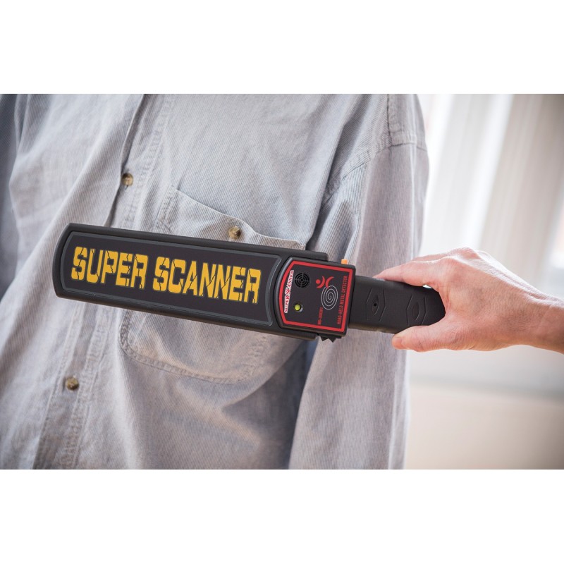 Handheld metal detection security wand